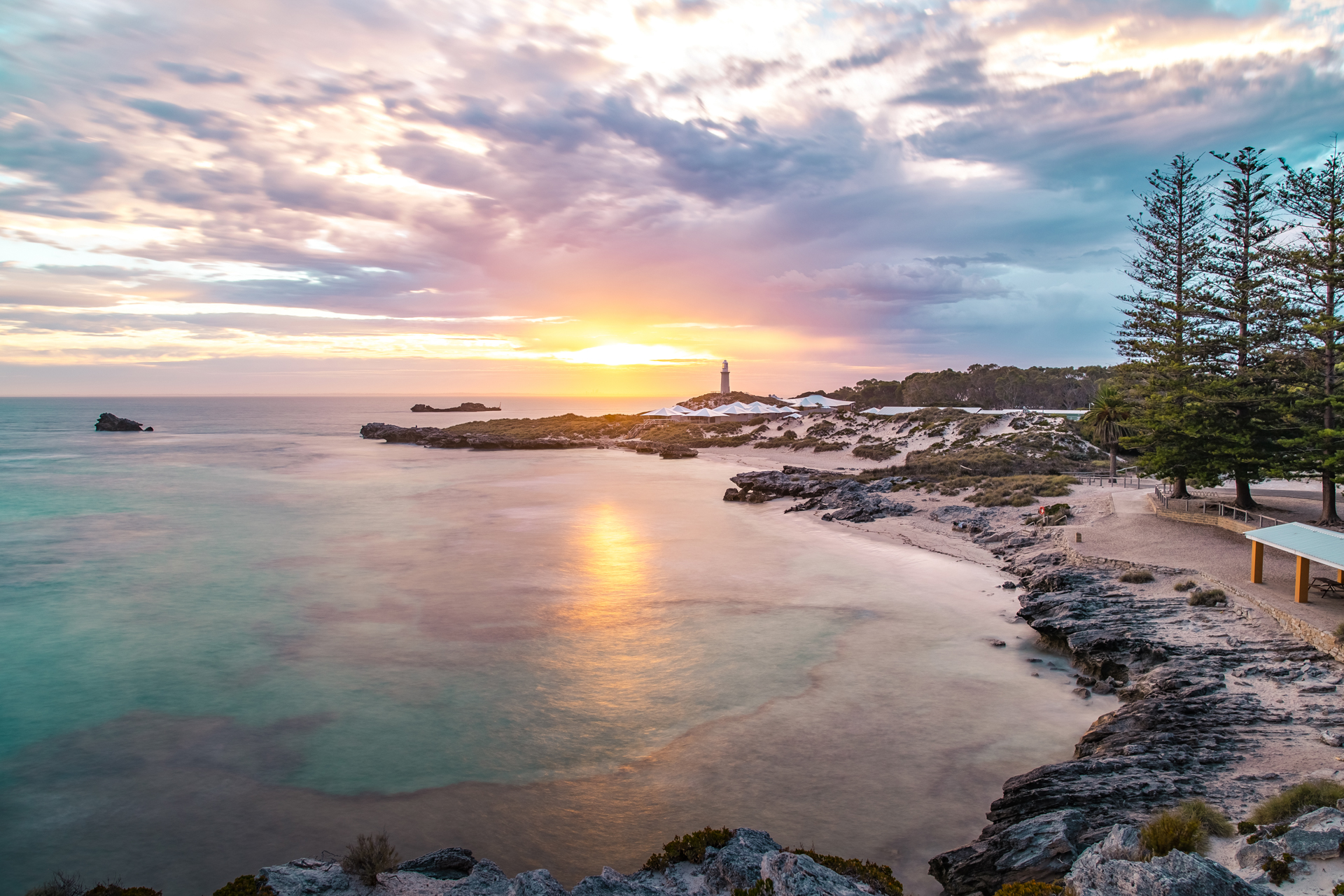 Complimentary Flatbread & Olives at Havza